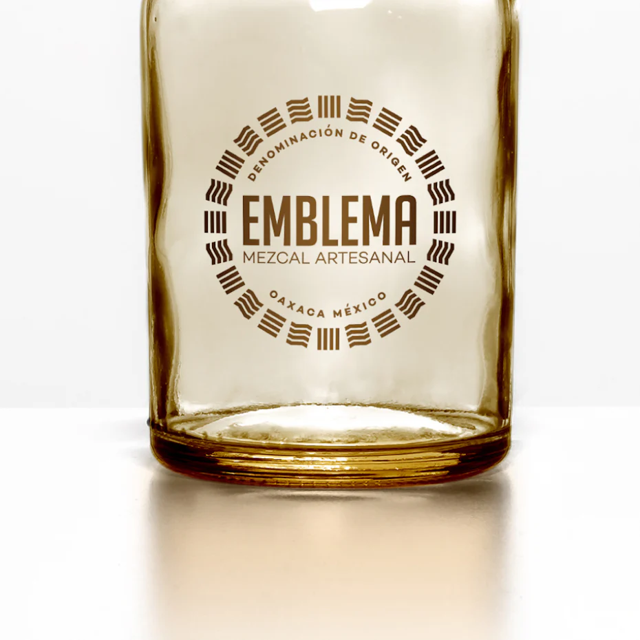 33 superbes logos de boissons et d'alcool desquels s'inspirer - 99designs